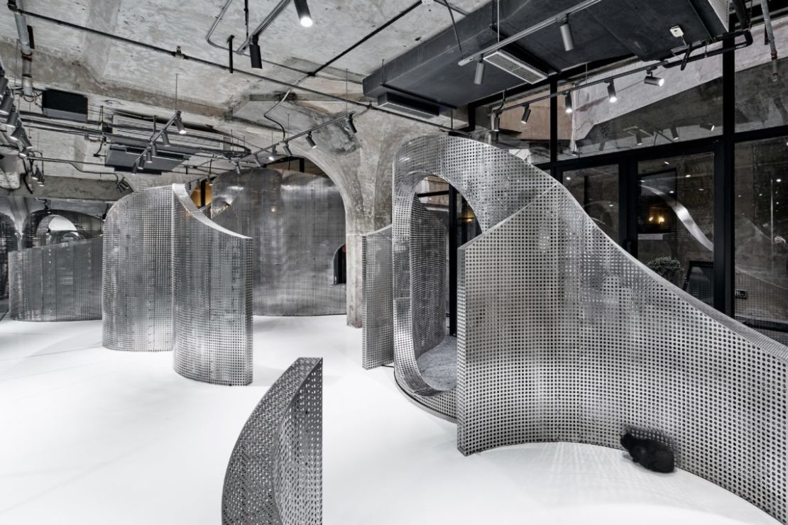 The animal backbone - World Buildings Directory | Architecture Search ...