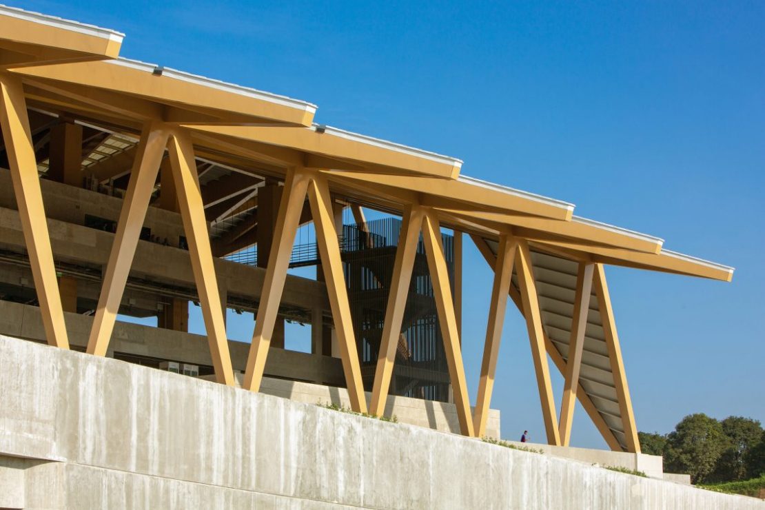 New Clark City Aquatics Center - World Buildings Directory ...